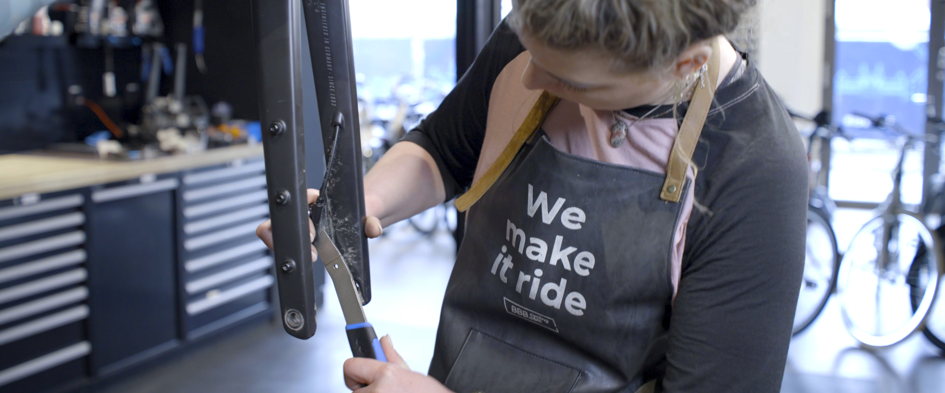 Watch That Manual | How to adjust a disc brake? - BBB Cycling