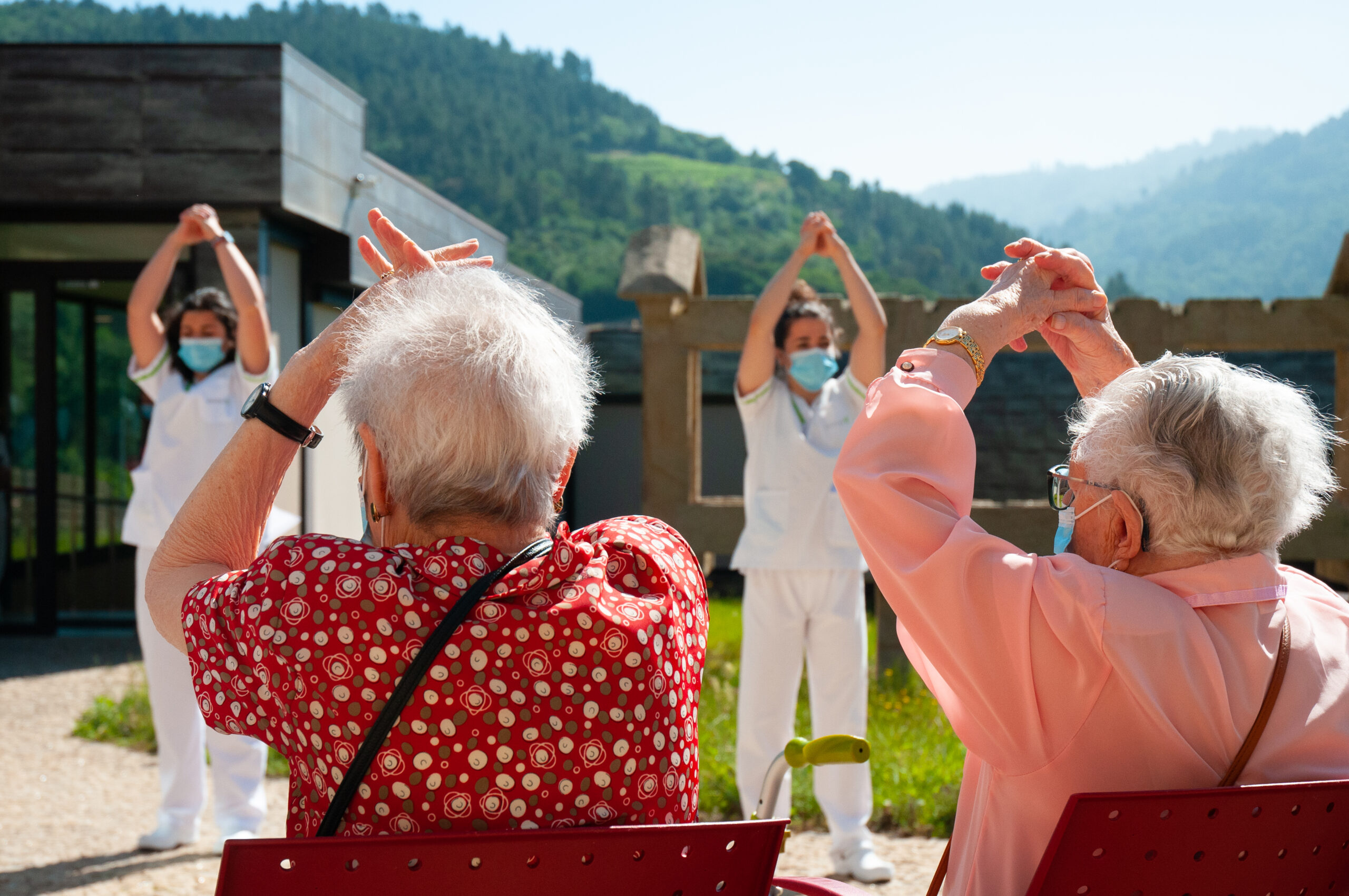 DomusVi desarrolla programas personalizados de estancias temporales durante el verano