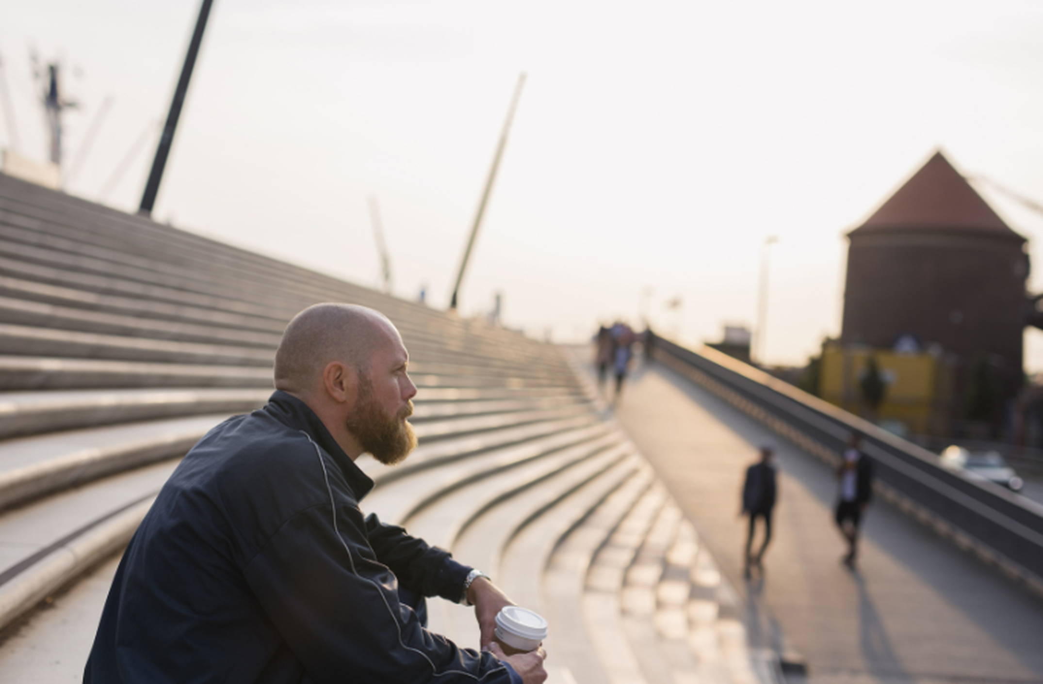 Male Loneliness Epidemic: Warum fühlen sich so viele Männer einsam?
