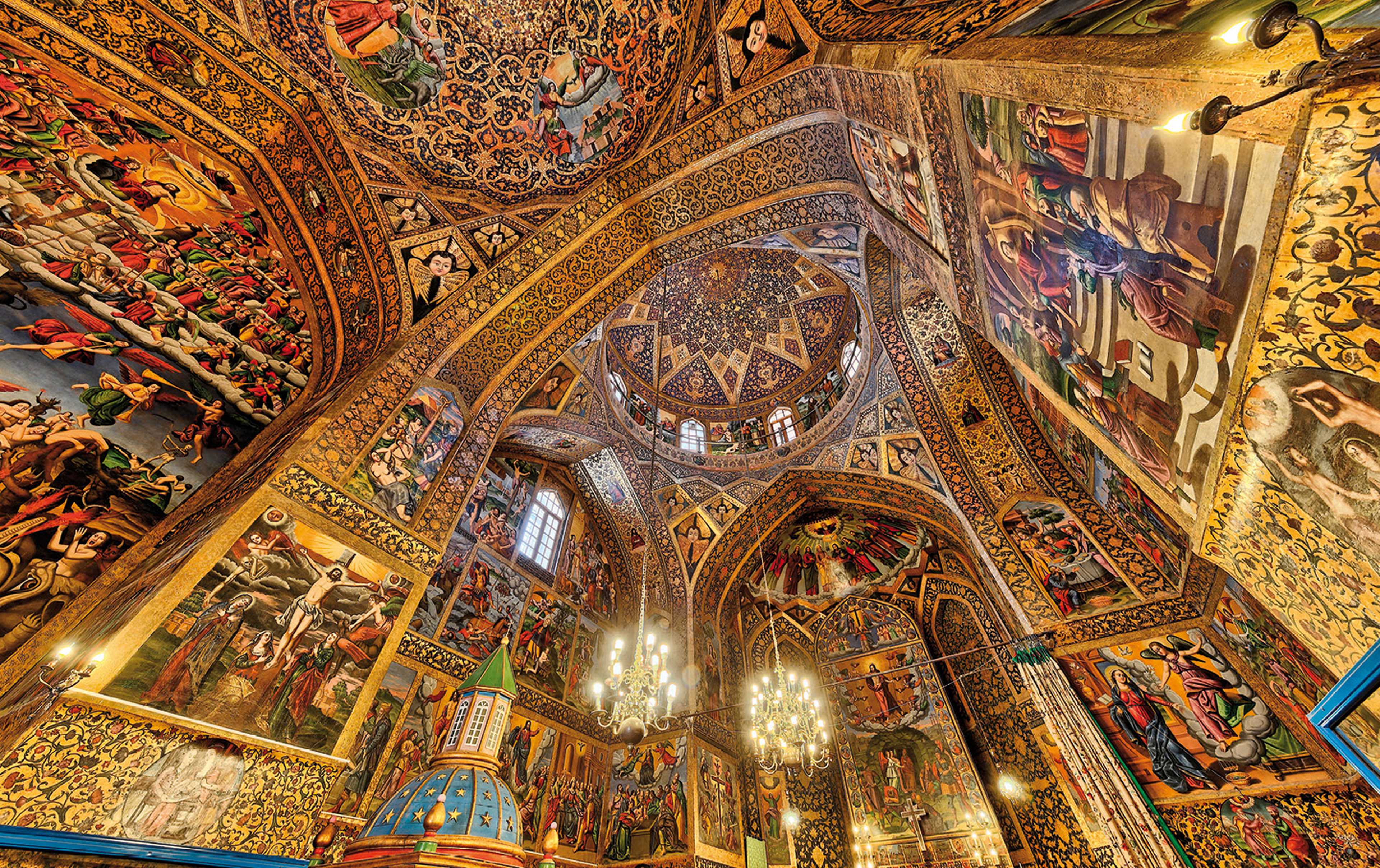 Discover the Islamic architecture of the Silk Road