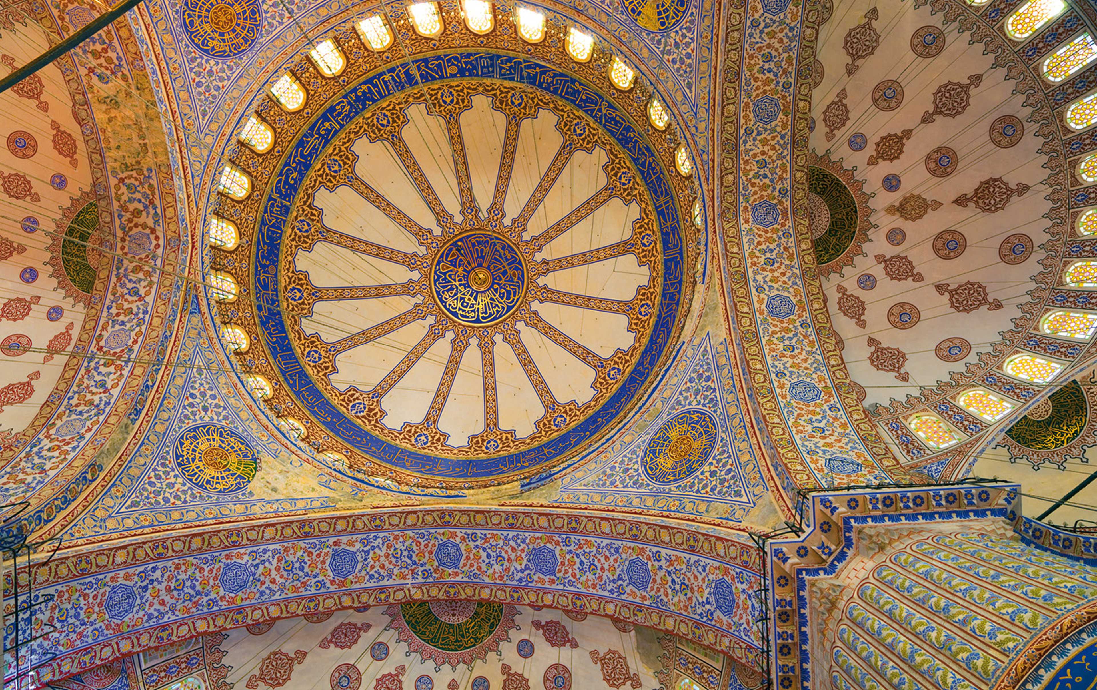 Discover the Islamic architecture of the Silk Road