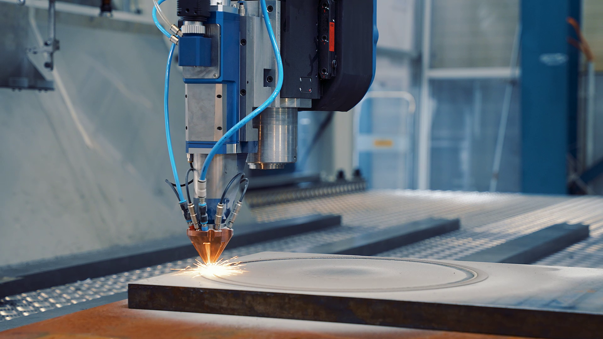 Hybrid Manufacturing with SigmaTau Robot: 3DMD Process combined with ...