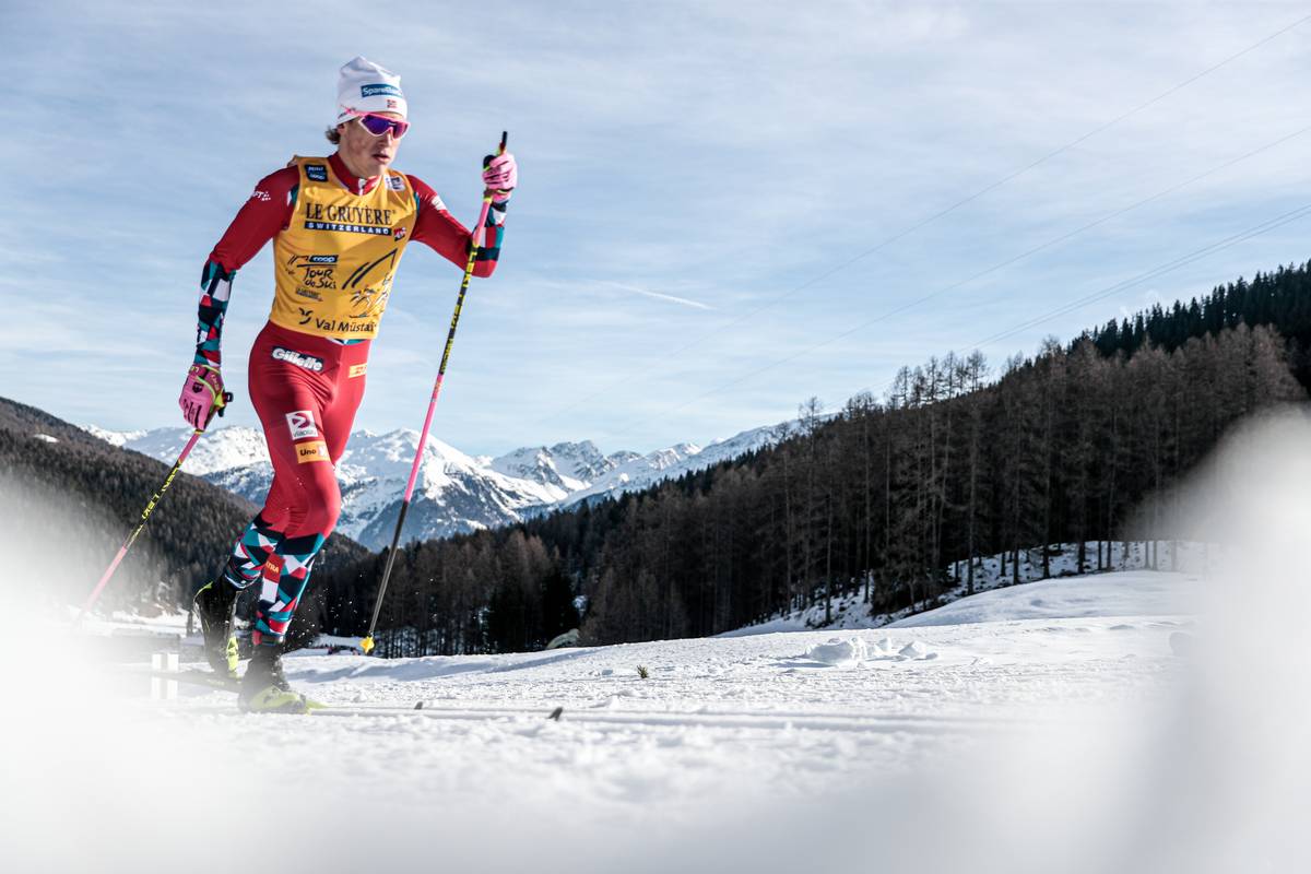 FIS | King Klaebo has another crown in his sights after 10km classic cruise