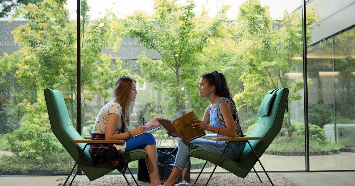 English programs for international students | EF English Courses in ...