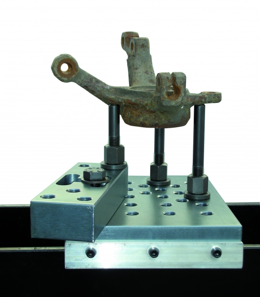HBM universell verstellbarer Pressblock fü... | HBM Machines