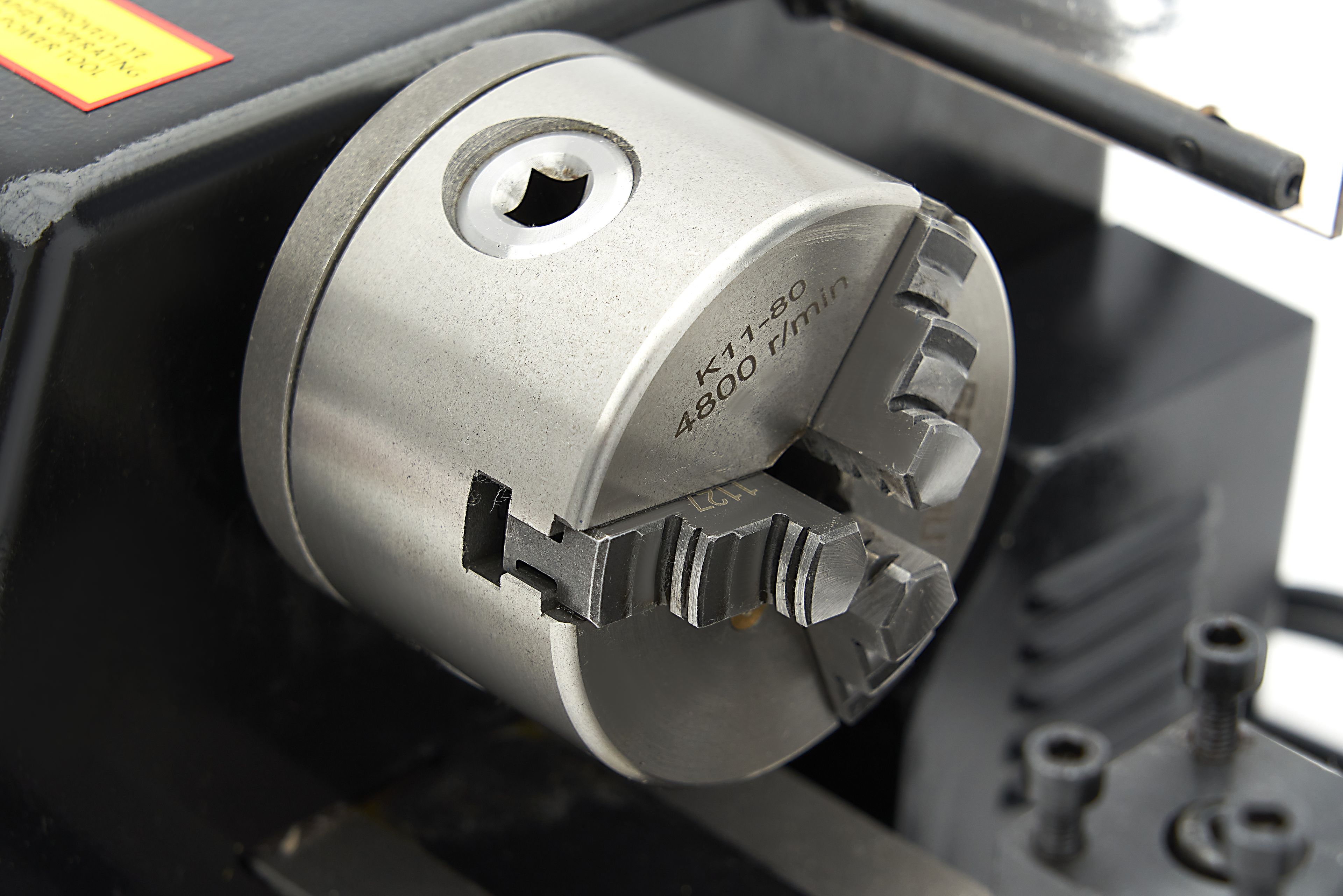 HBM metaaldraaibank compact met boorkop 14... | HBM Machines