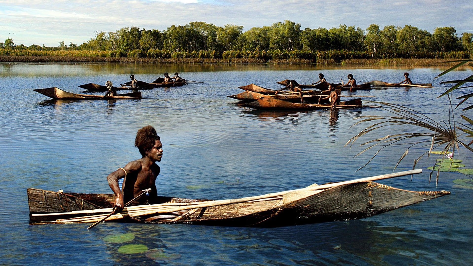 Ten Canoes – Golden Age Cinema and Bar