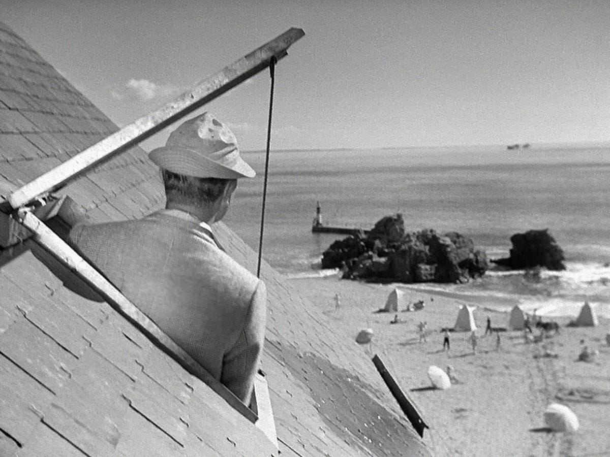Monsieur Hulot's Holiday – Golden Age Cinema and Bar