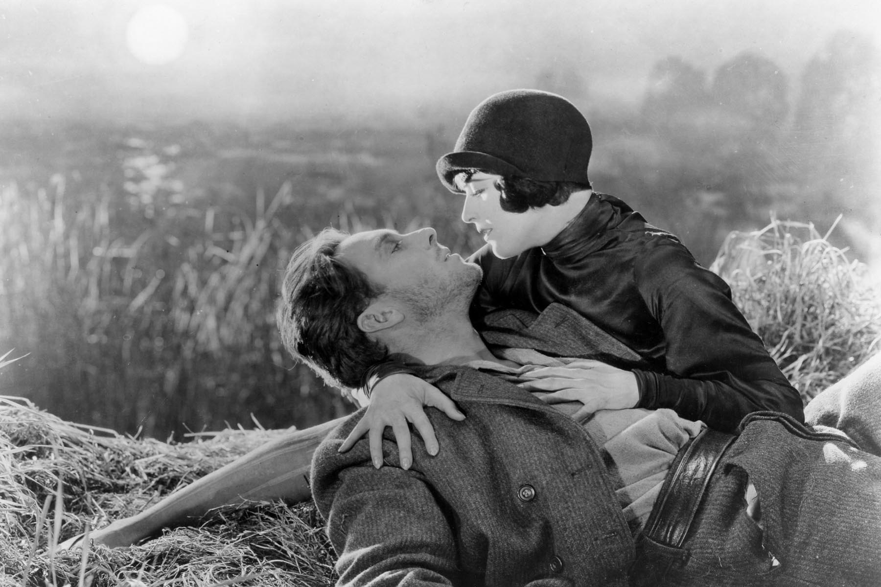 Sunrise: A Song of Two Humans – Golden Age Cinema and Bar