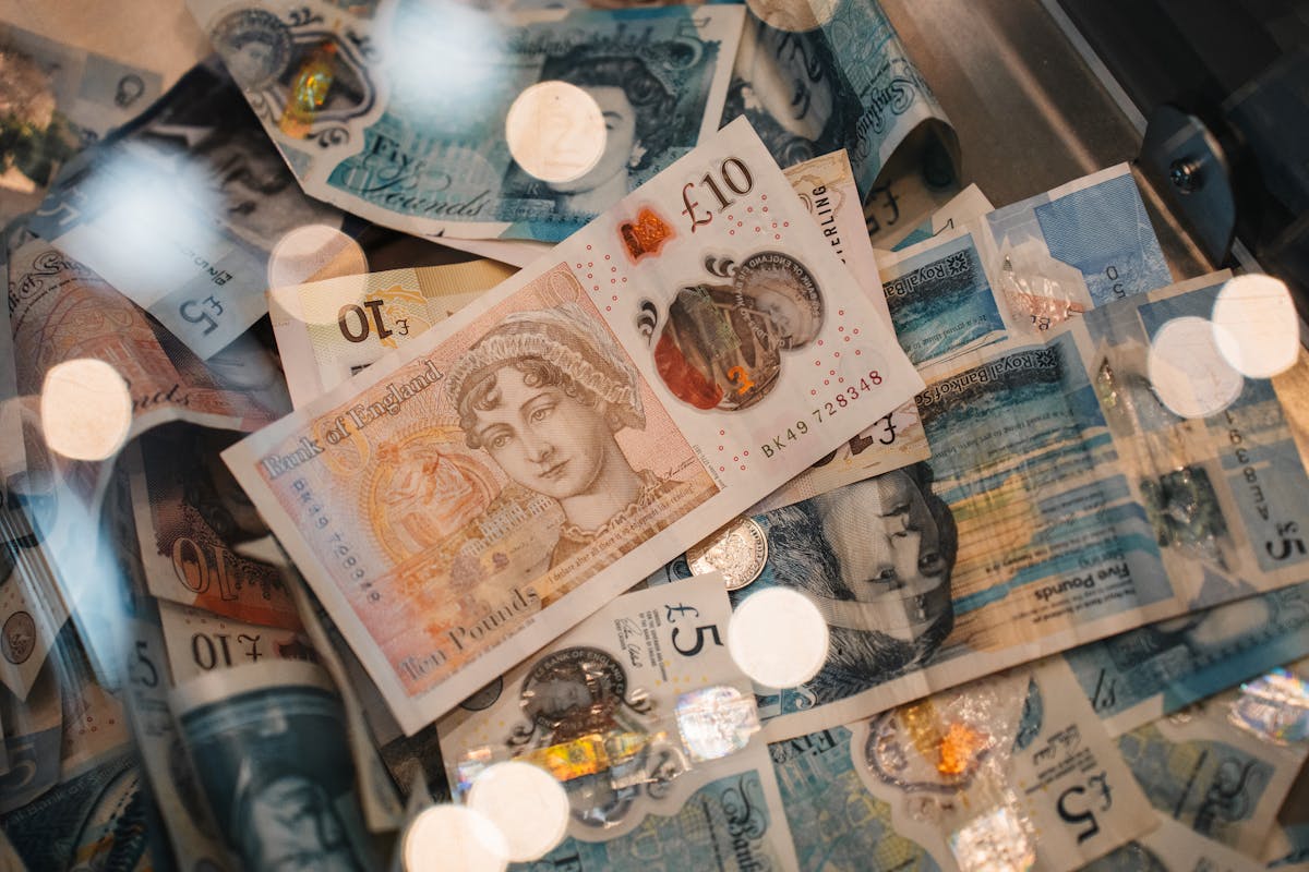 Interest rates remain unchanged at 4%: how it could affect your money ...