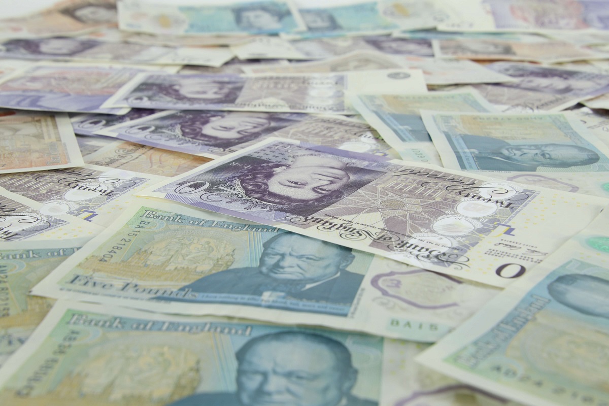 The cash stuffing method: what is it & does it work? | Unbiased