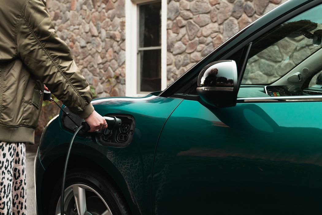 Charging Station - Convenient Charging for Electric Vehicles | GWM