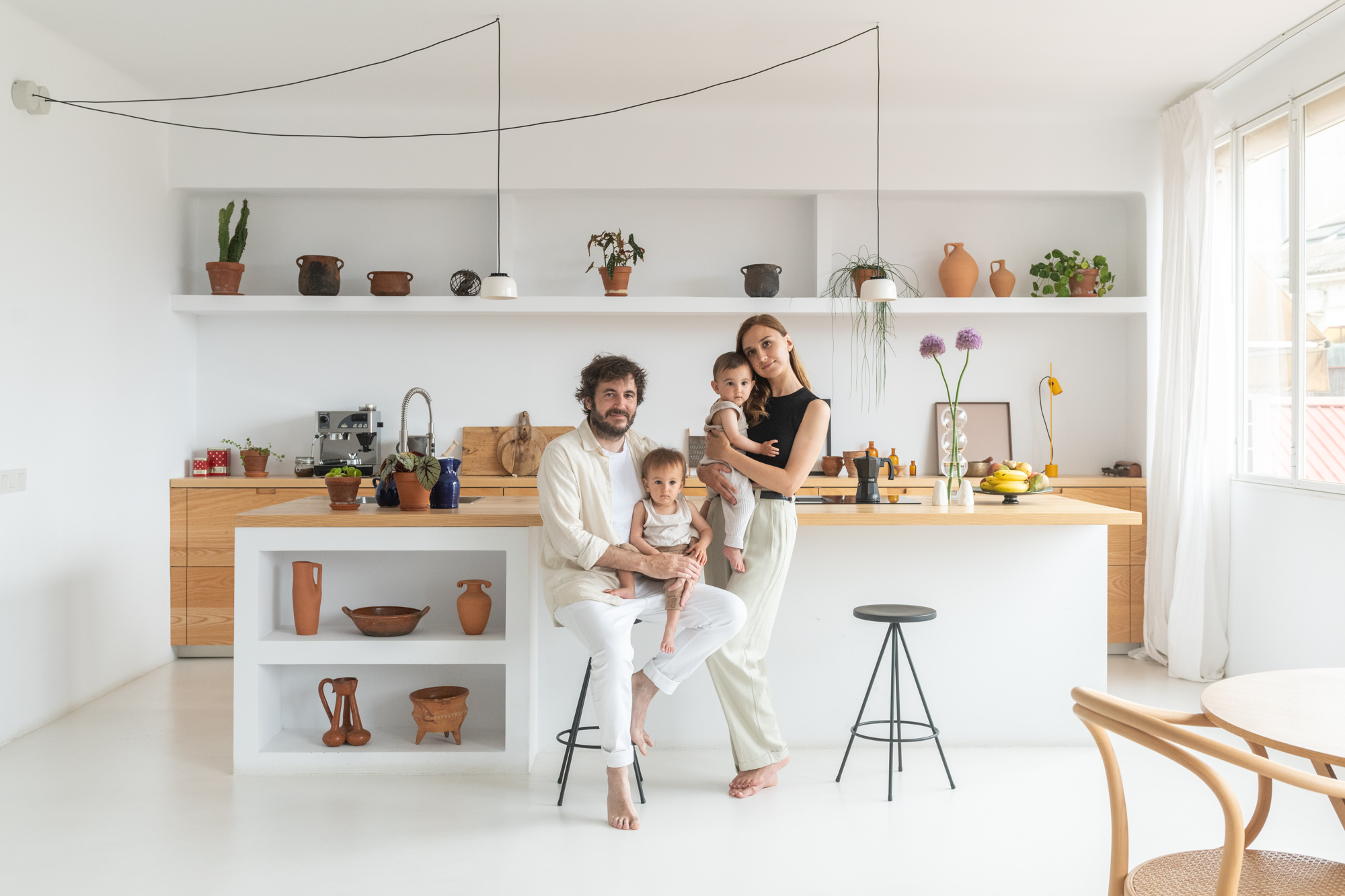 Valeria Vasi et Isern Serra, Lea et Gaia, 1 an et 2 mois - The ...