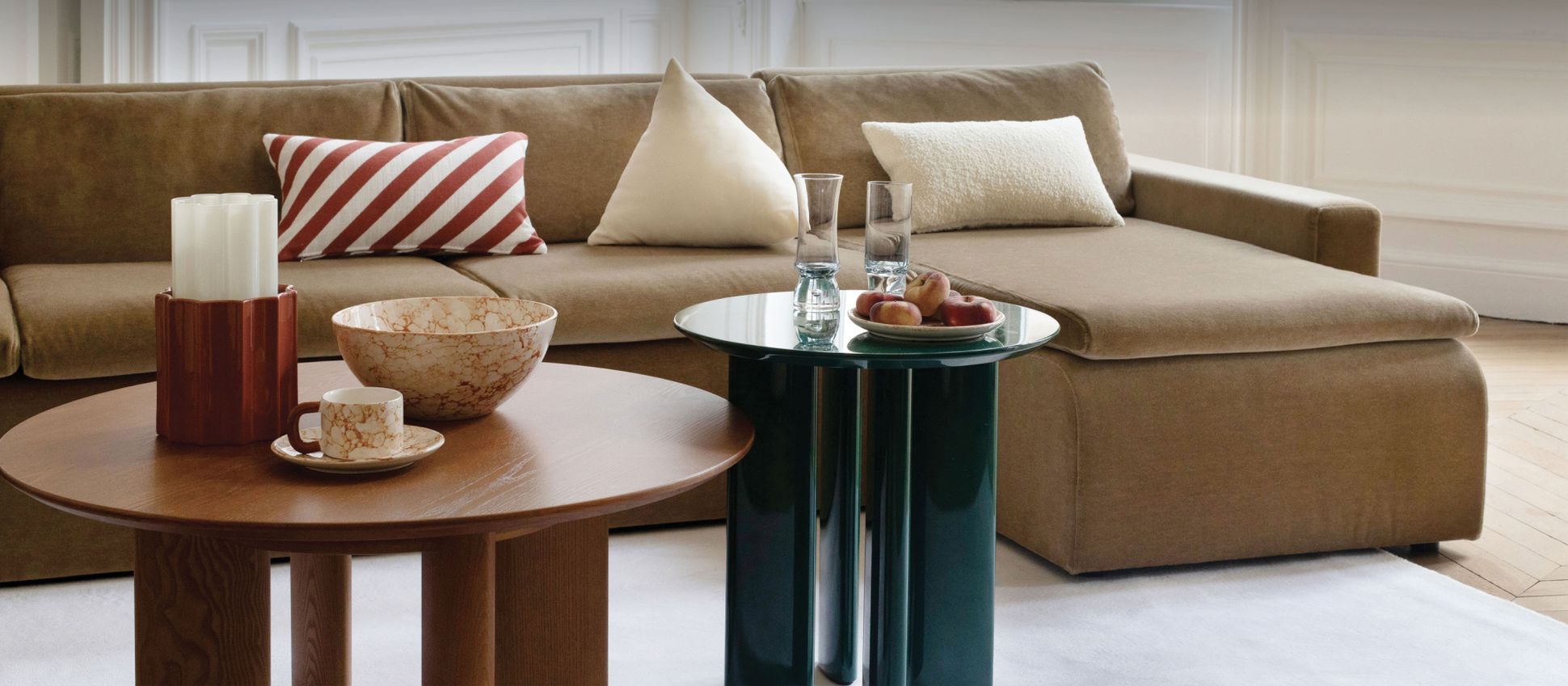 The Socialite Family – A Sample of Smart and Cool Families