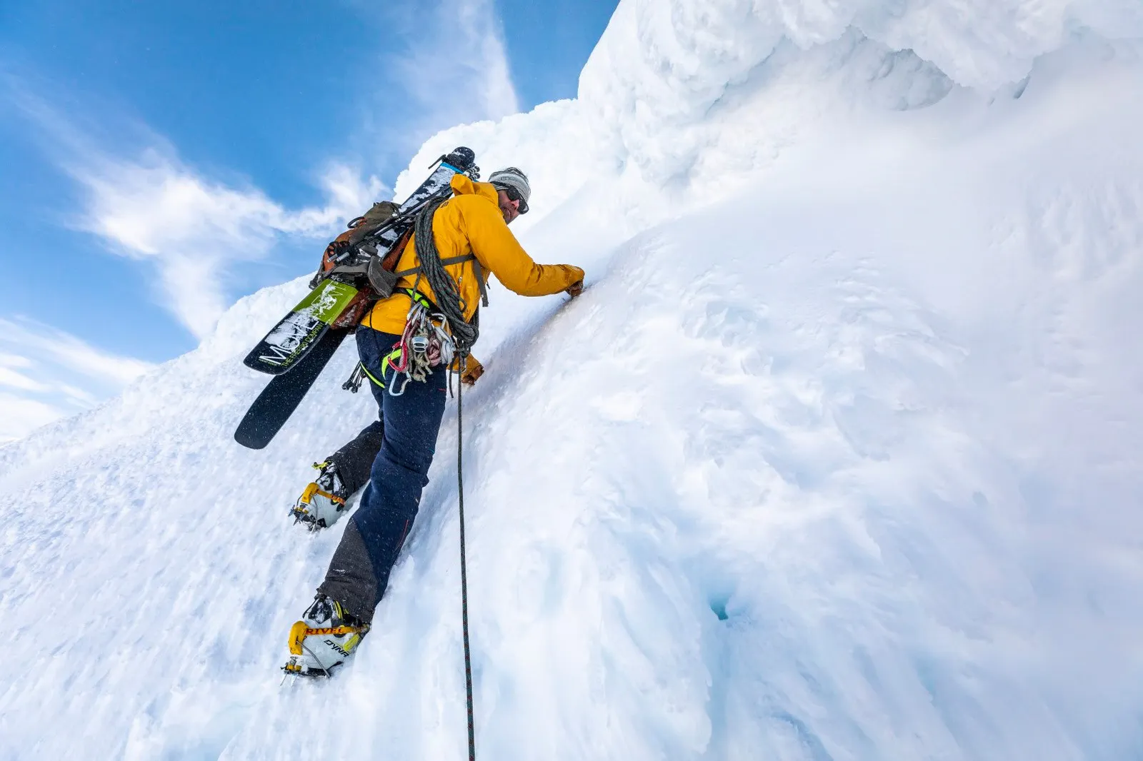 Waterproof Snow Pants: Stay Dry and Warm in Winter | Elevenate