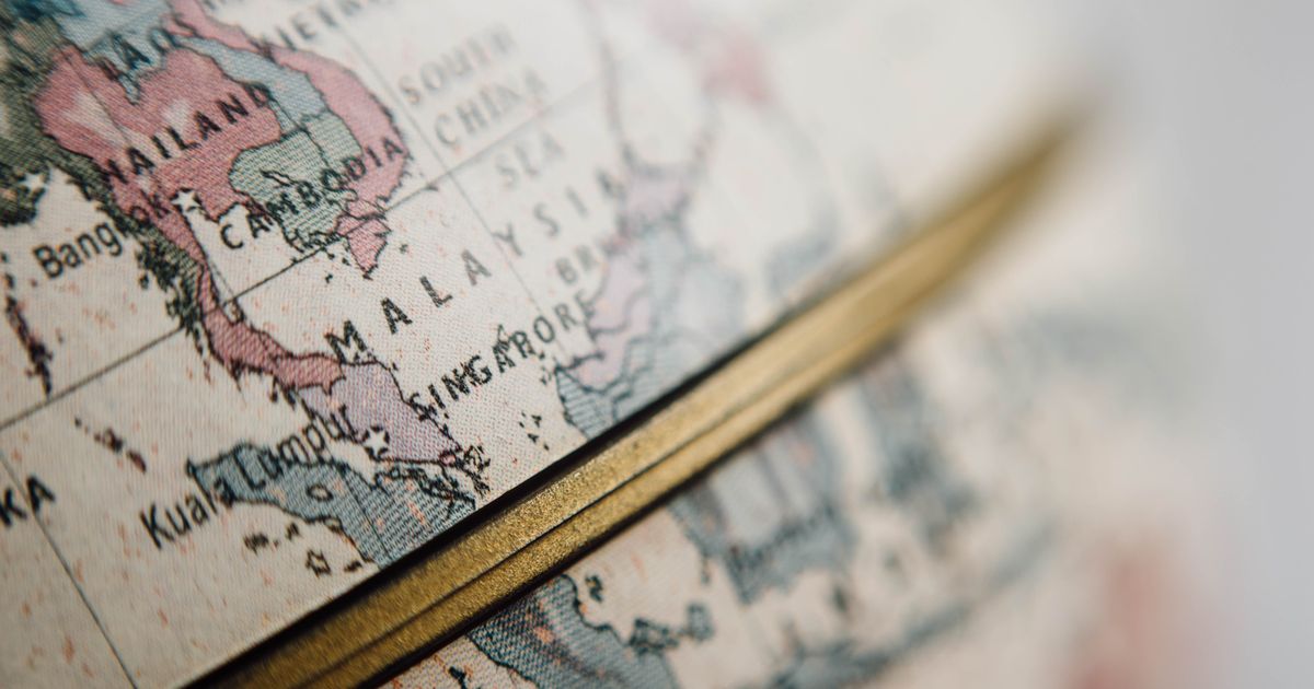 Top 20 imaginary lines on Earth | EF Educational Tours