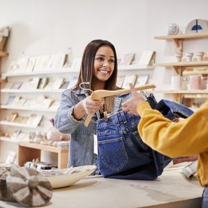 What is a shop till system UK | Dojo