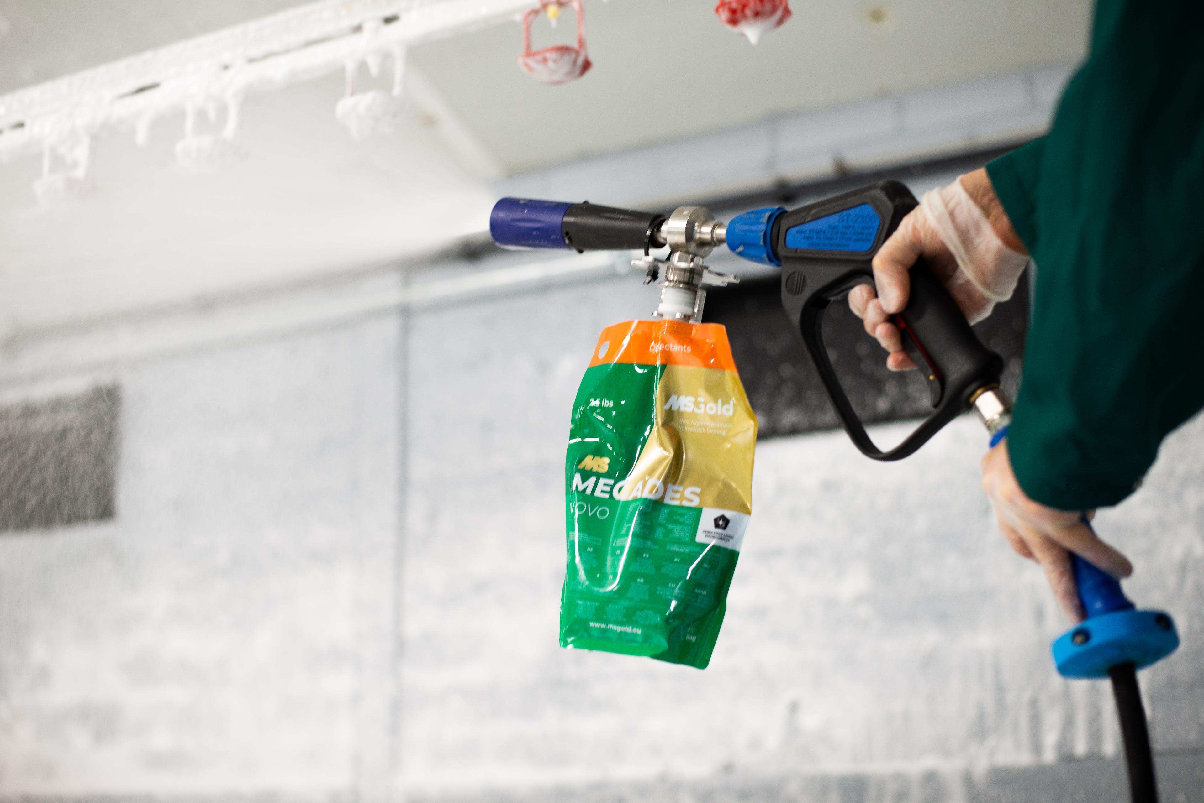 Cleaning & Disinfection - Poultry