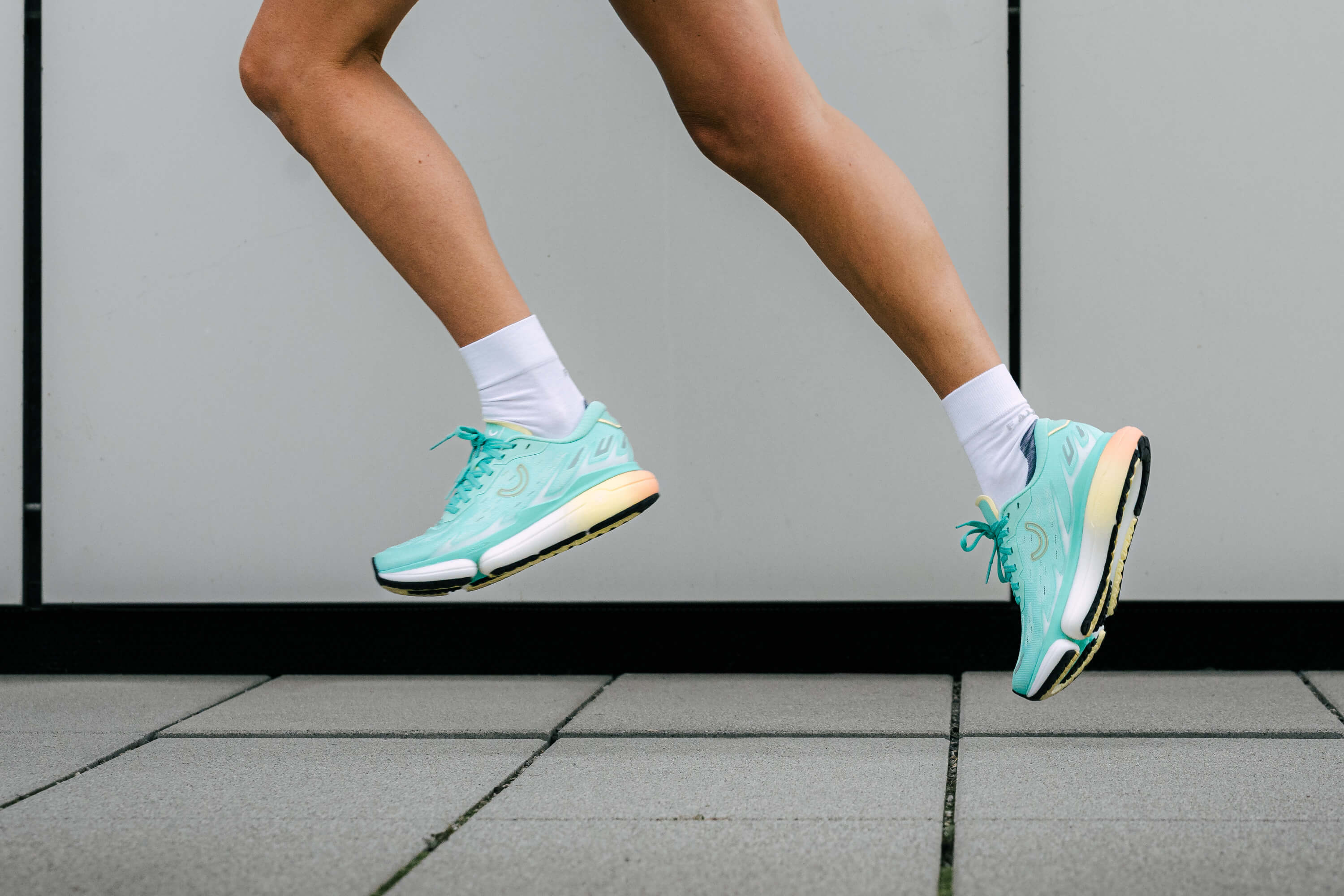 Discover the U-TECH Vichara | New colors | True Motion