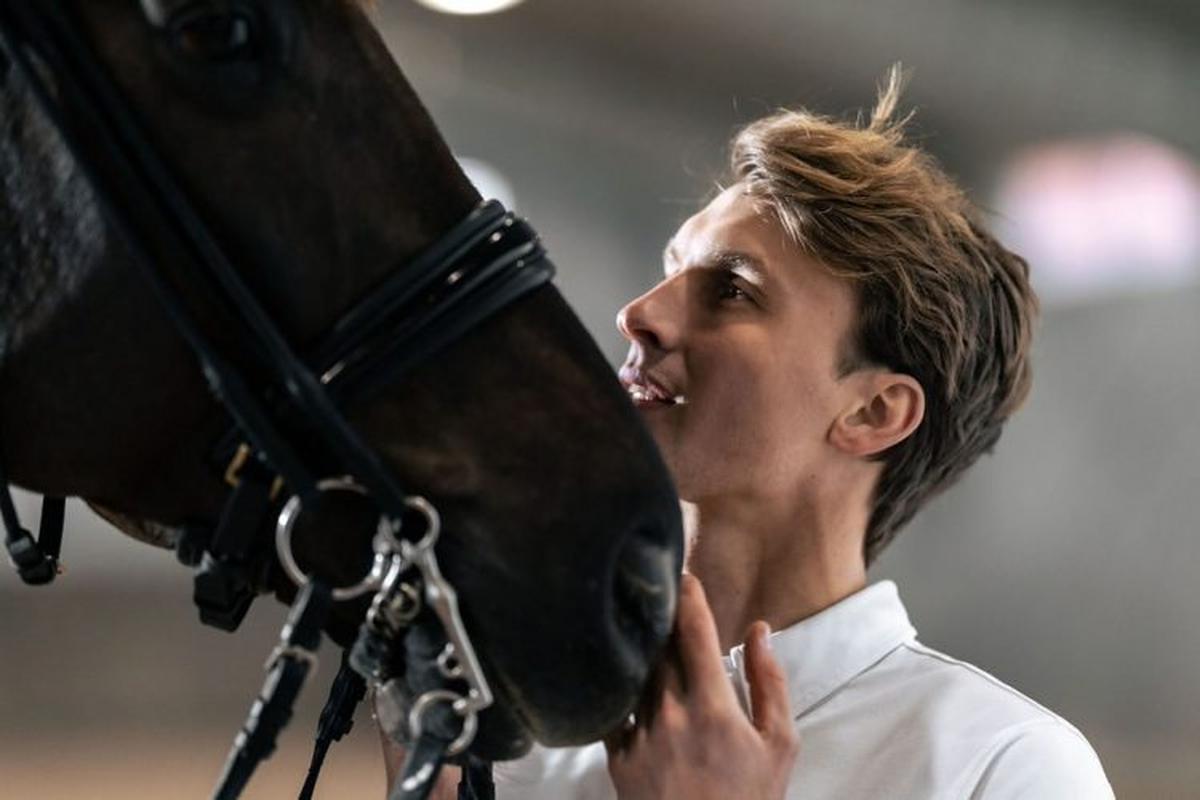 Carl Hedin - Maya Delorez