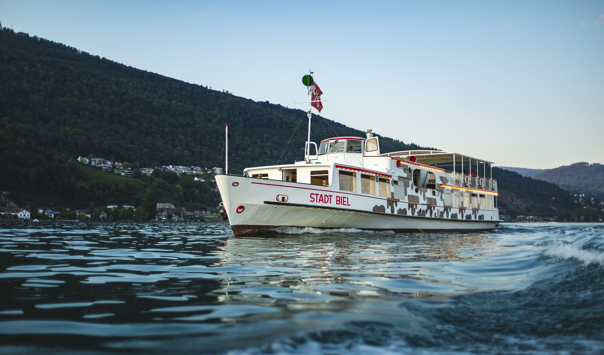 Cruising the Three Lakes Region - Bern Welcome