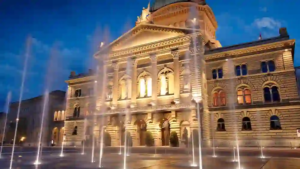 Le Palais fédéral et la Place fédérale - Bern Welcome