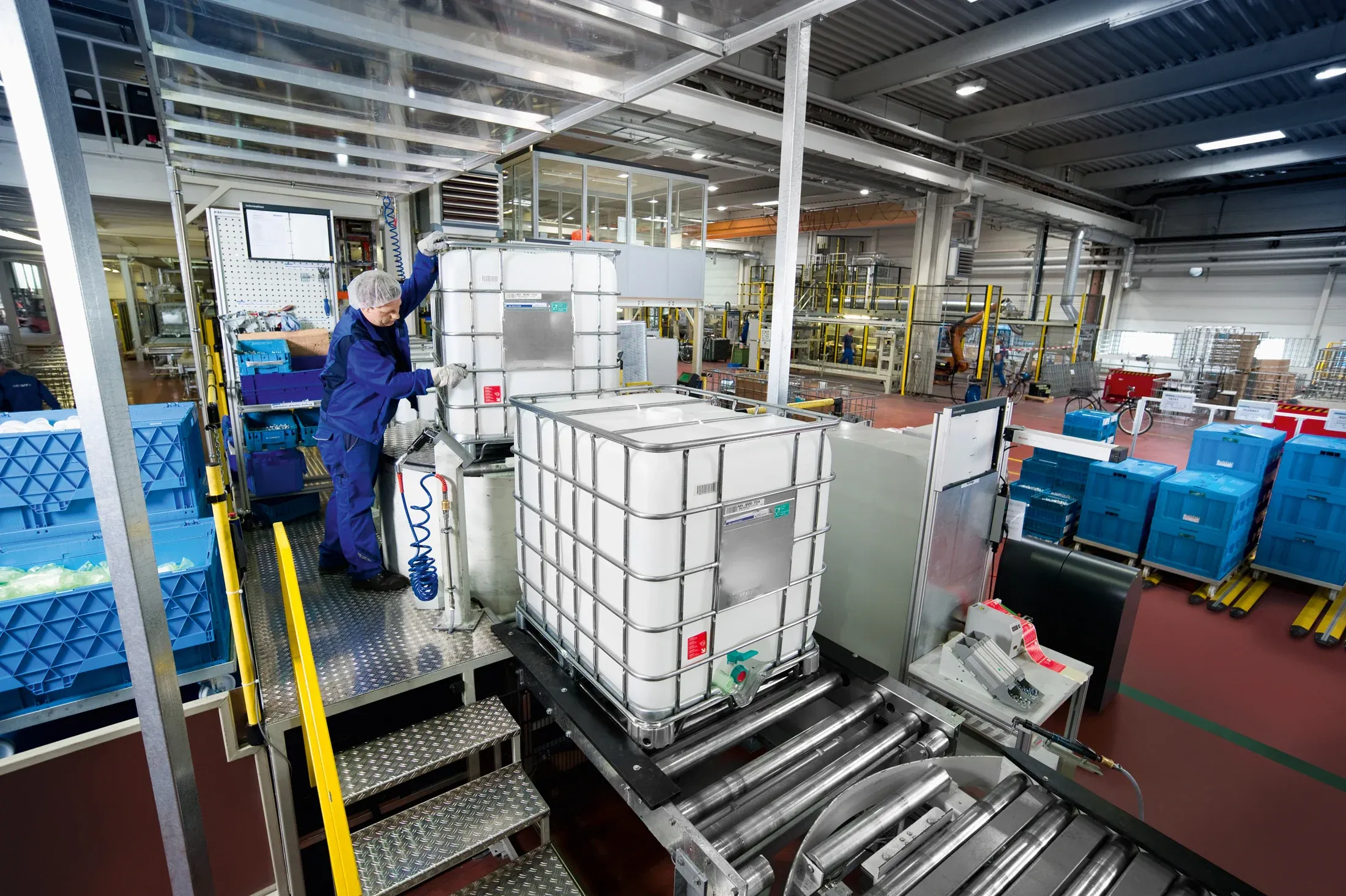 Contenitori Intermedi per Liquidi (IBC) | Berlin Packaging