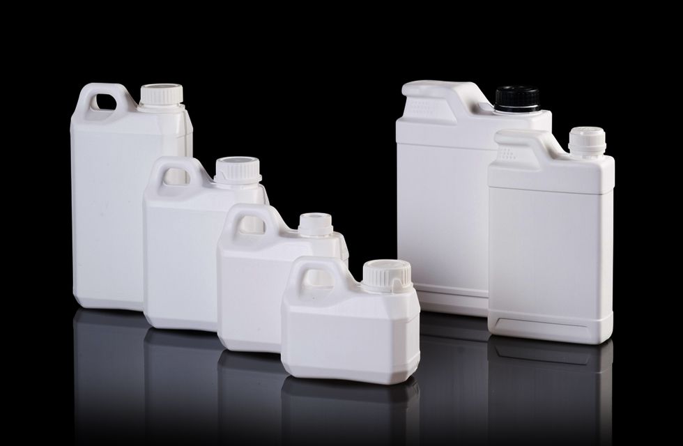 Jerricanes - Packaging Industrial | Berlin Packaging