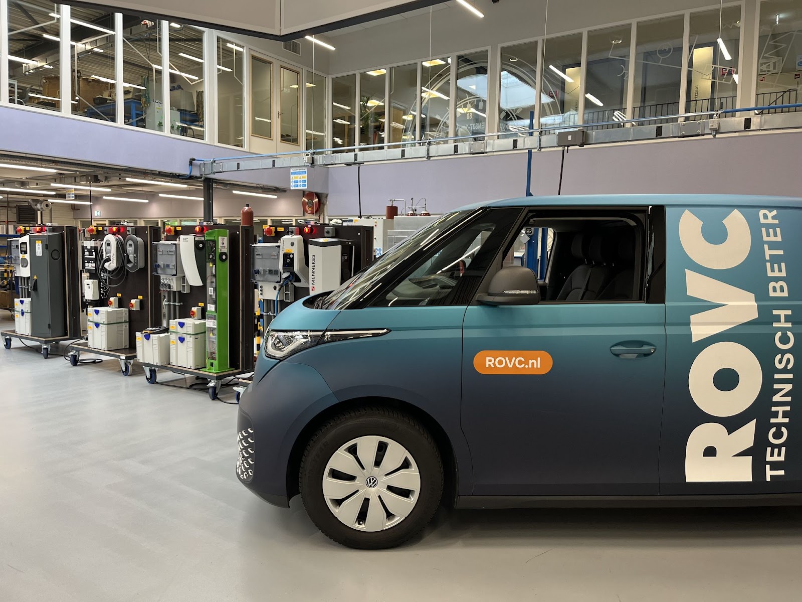 ROVC x Road | Installateurs | E-Flux by Road