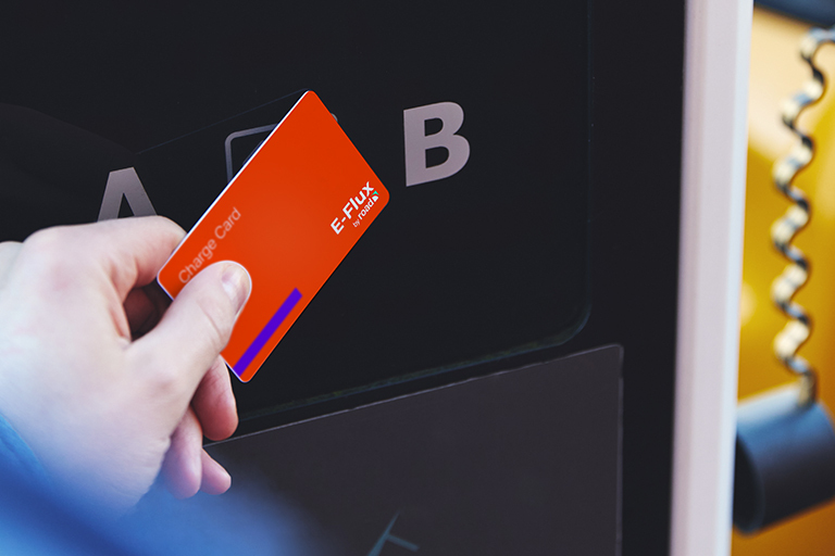 Guide pour carte de recharge électrique | E-Flux by Road