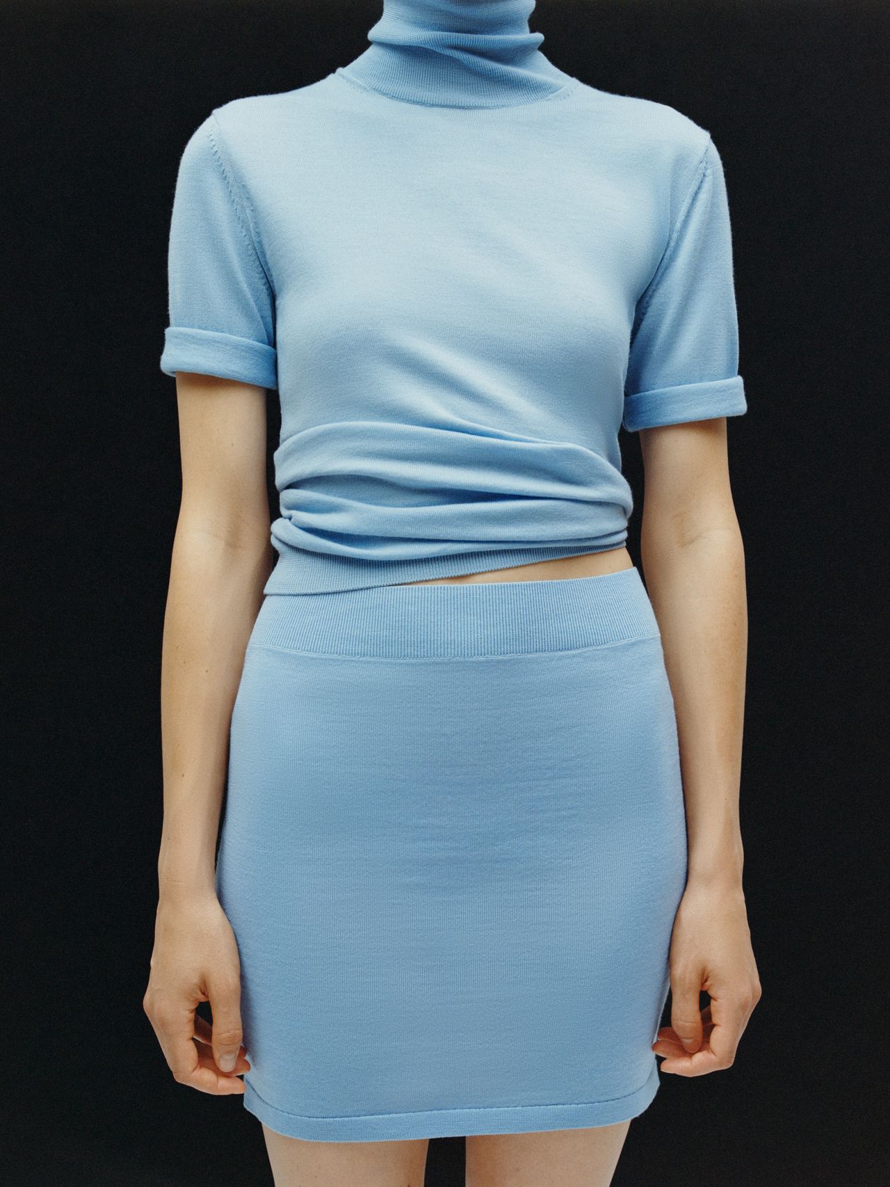 The SS25 lookbook for women – ARKET DK