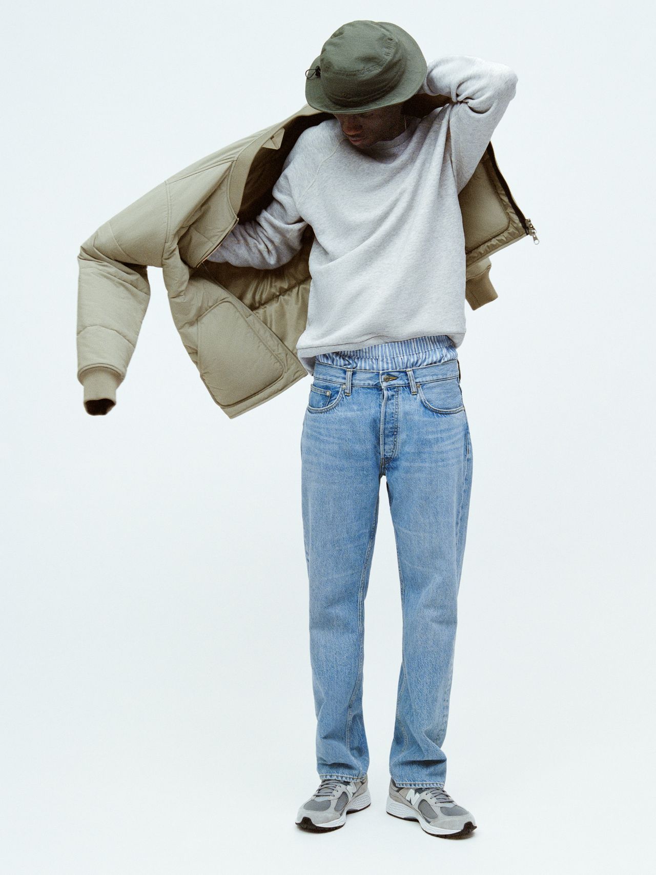 Guide des looks pour homme Printemps-Été 2025 – ARKET FR
