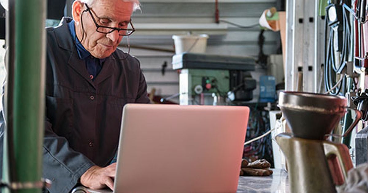 Not finished at 50: Keeping older workers in work | Eurofound