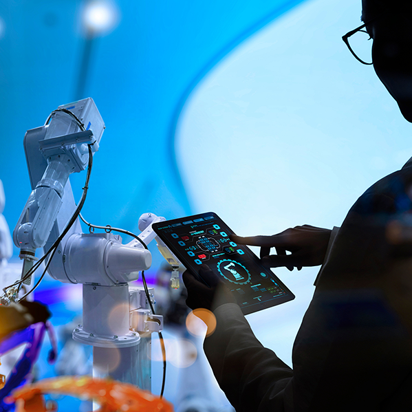 Human–robot interaction: What changes in the workplace? | Eurofound