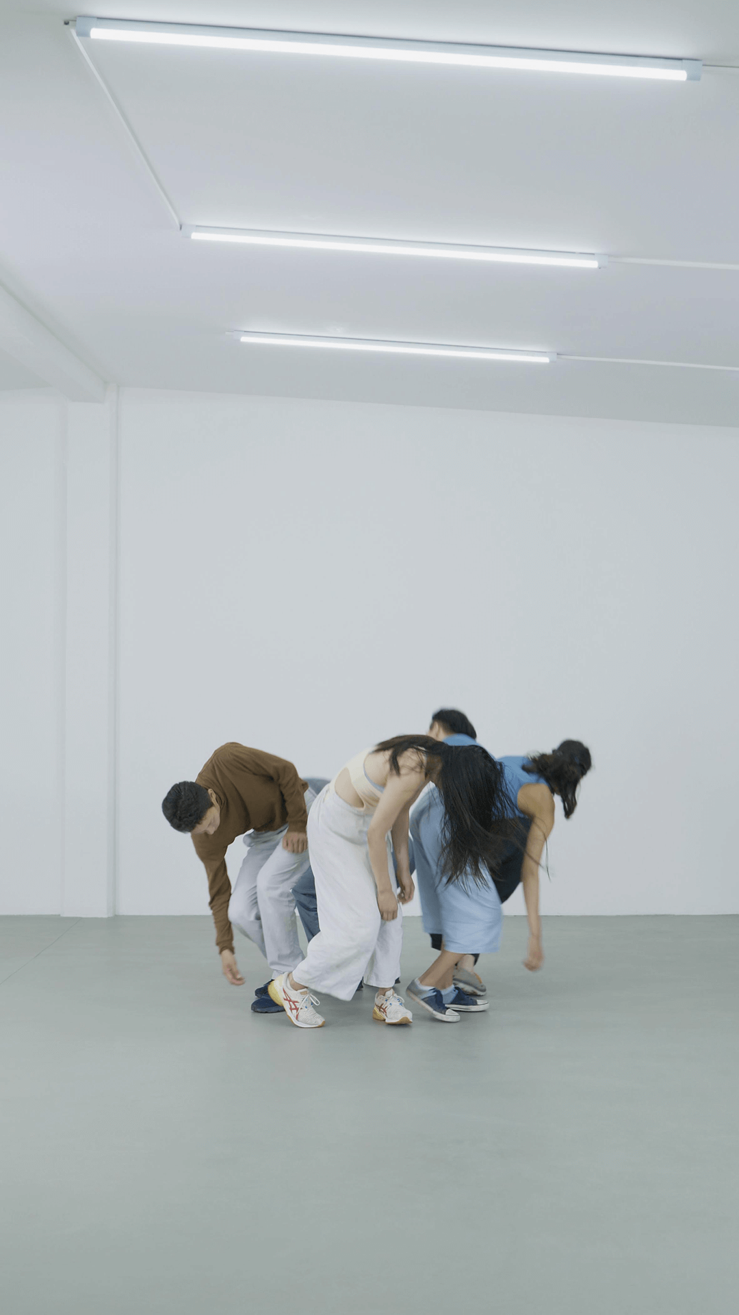 Falling Reversely | Isaac Chong Wai