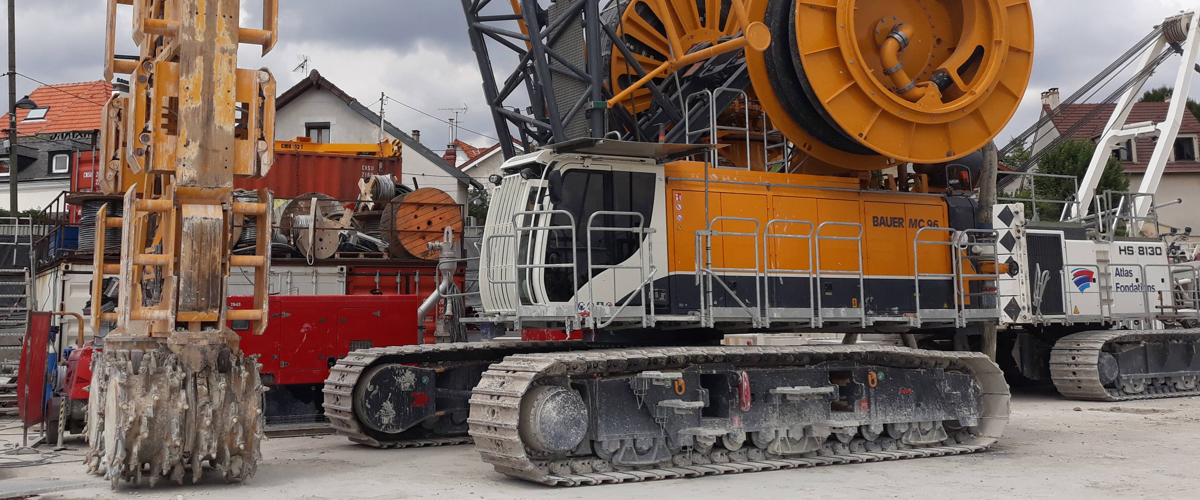 Soil displacement screw pile with lost tip | Franki Foundations Belgium ...