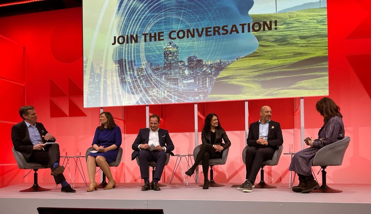 Successful ITB panel discussion on "Pioneering the Transition towards ...