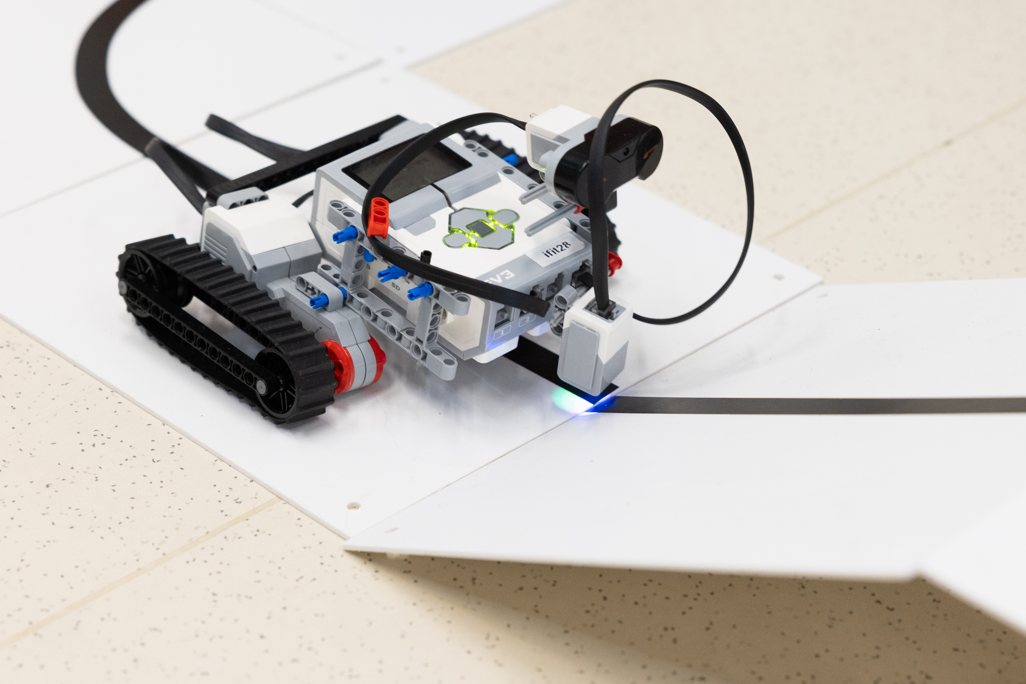 Roboter bauen und programmieren mit Lego Mindstorms