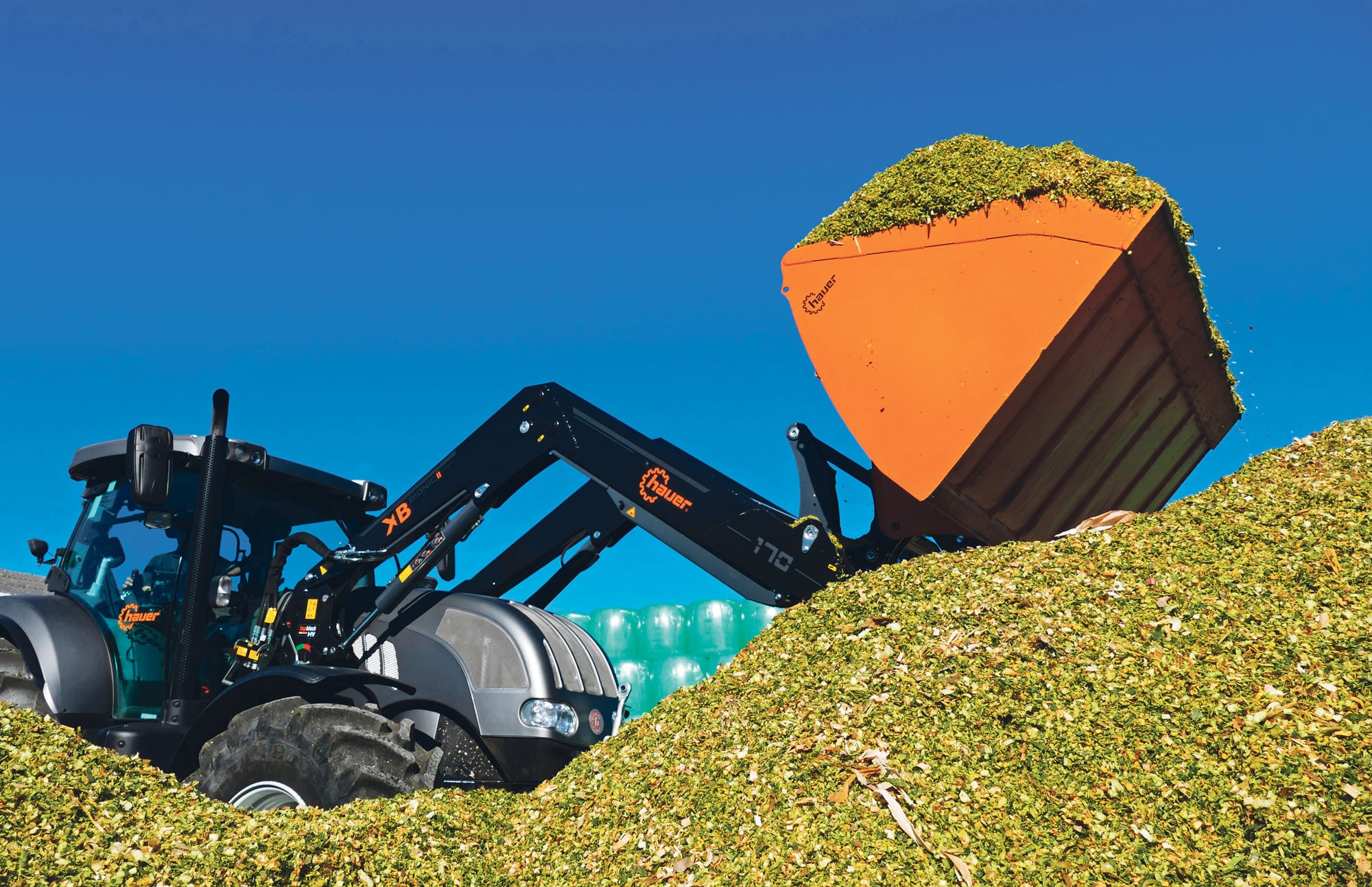 Der Profi-Frontlader XB BIONIC II von Hauer | Bauernzeitung