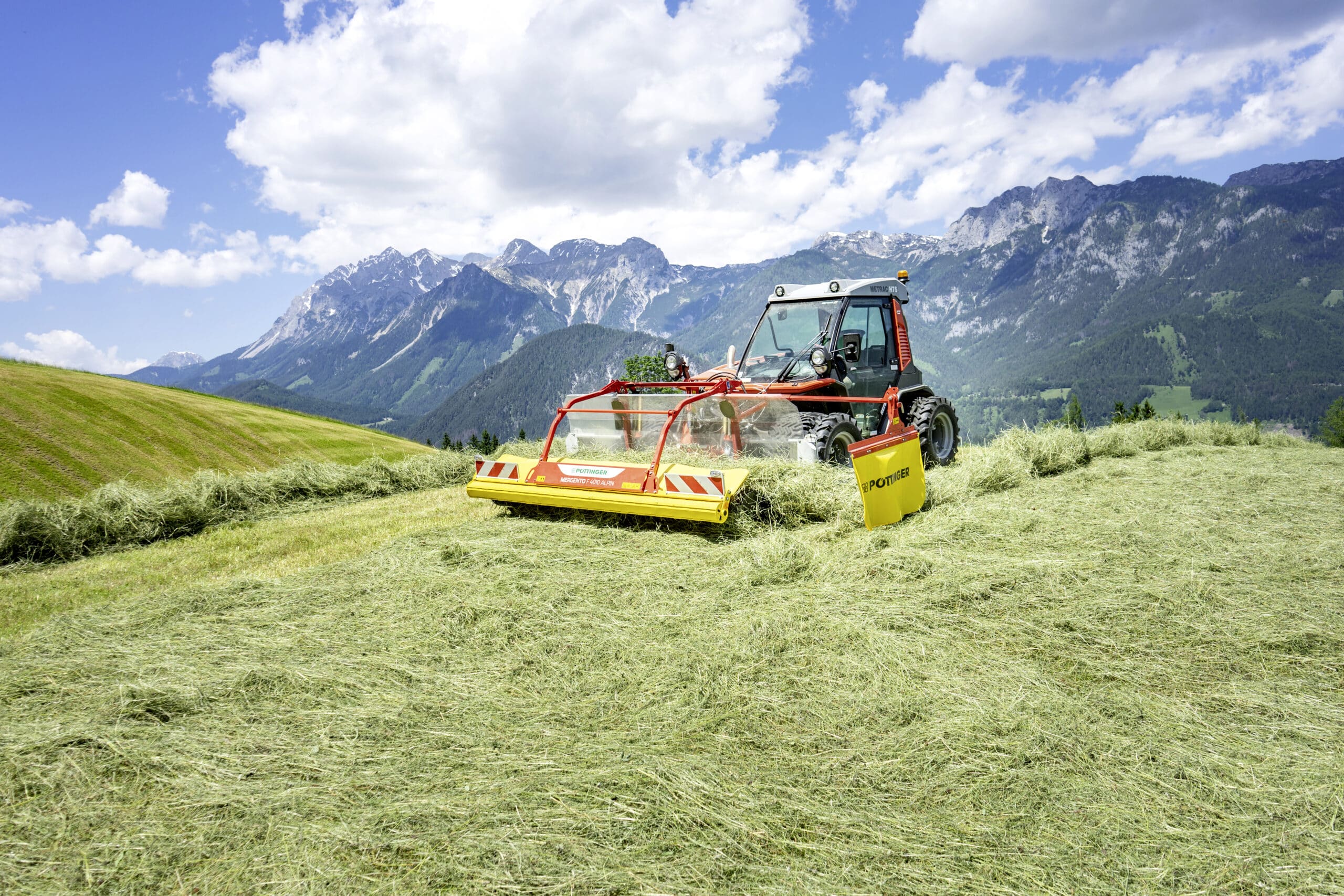 Pöttinger gelingt mit Mergento F 4010 Alpin ein Meilenstein | Bauernzeitung
