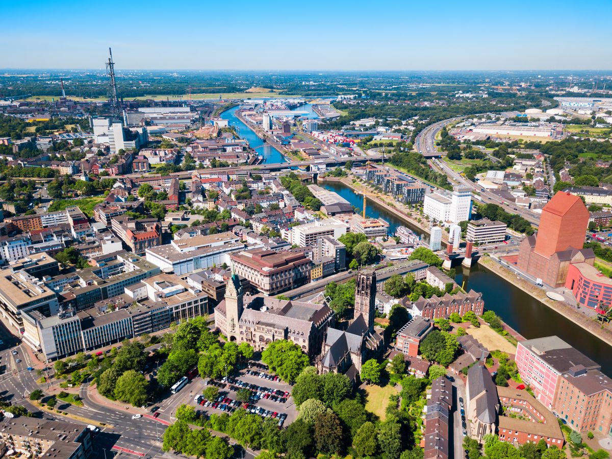 Visit to the APECS Pilot Line in Duisburg | ChipNL Competence Centre