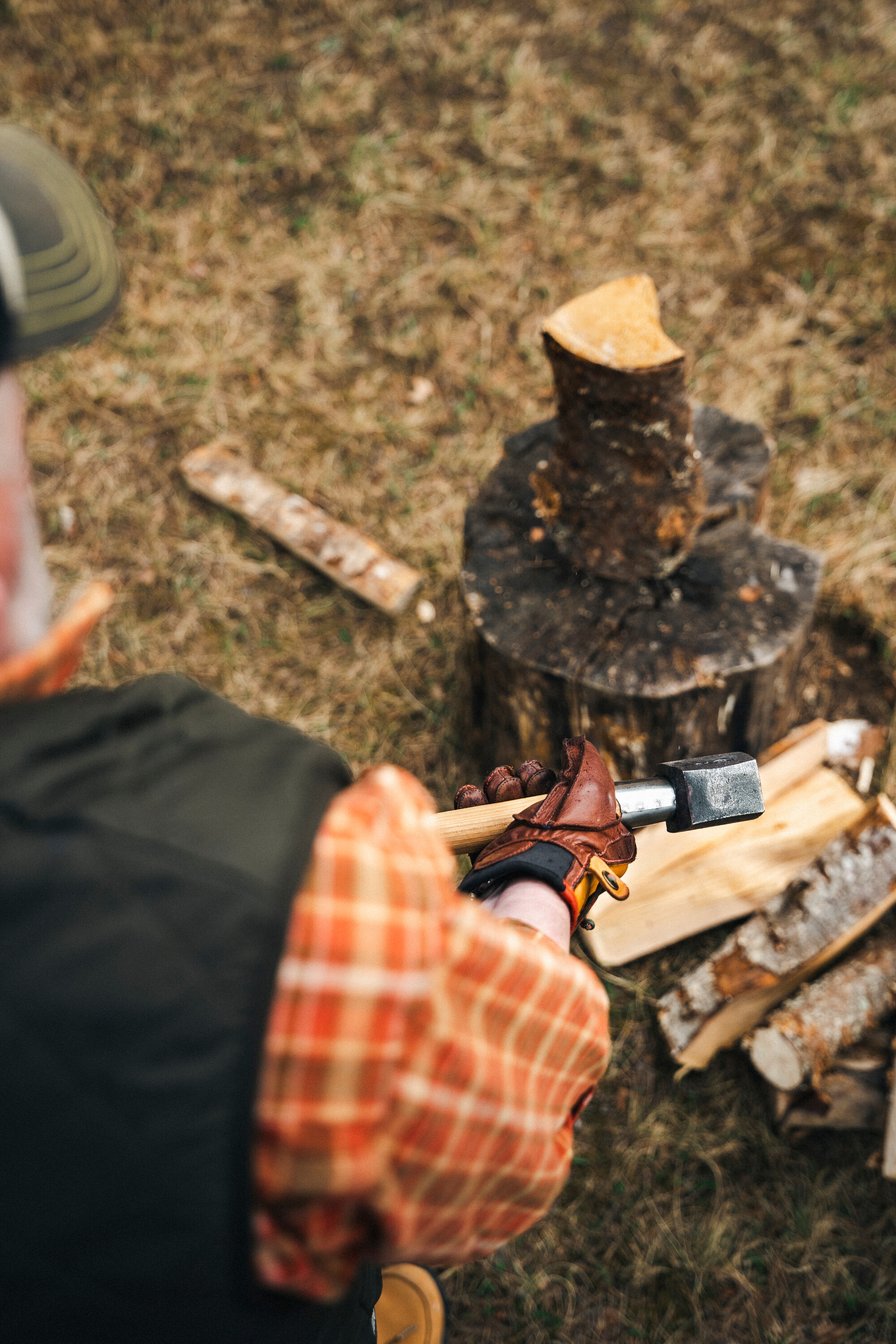 Log Splitting with axe – Prepare Firewood