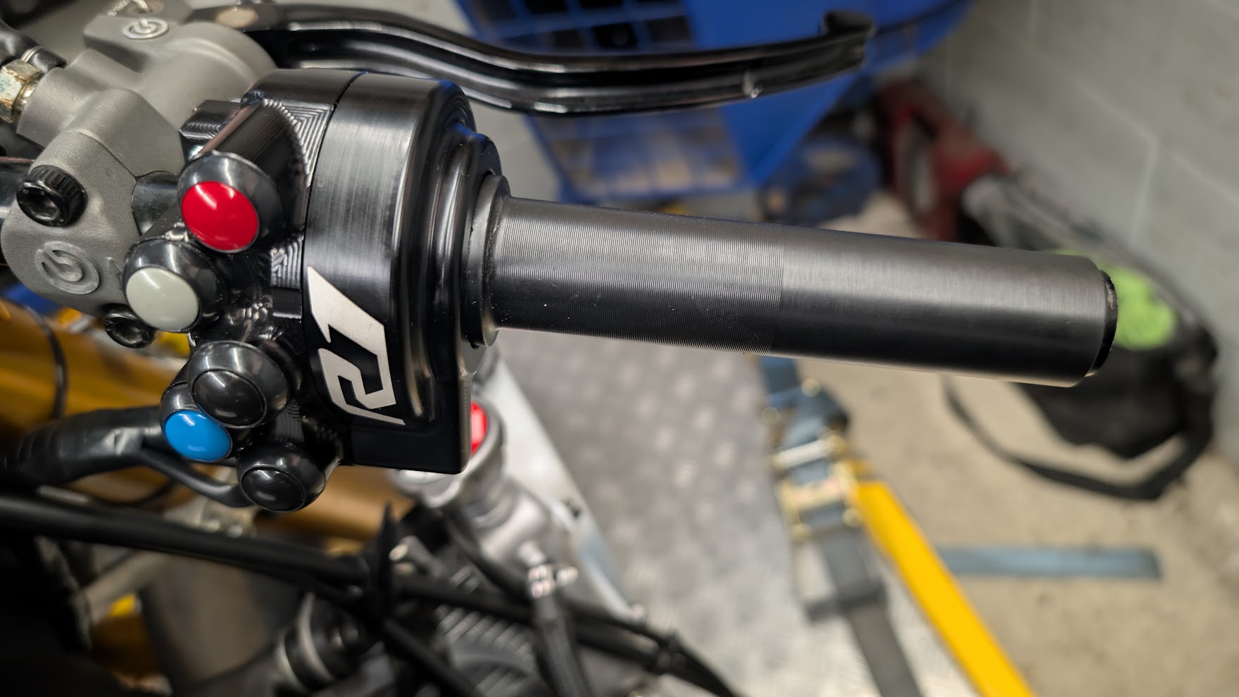 Seton R1 2020-2025 Quick action throttle tube - Products - Seton Tuning
