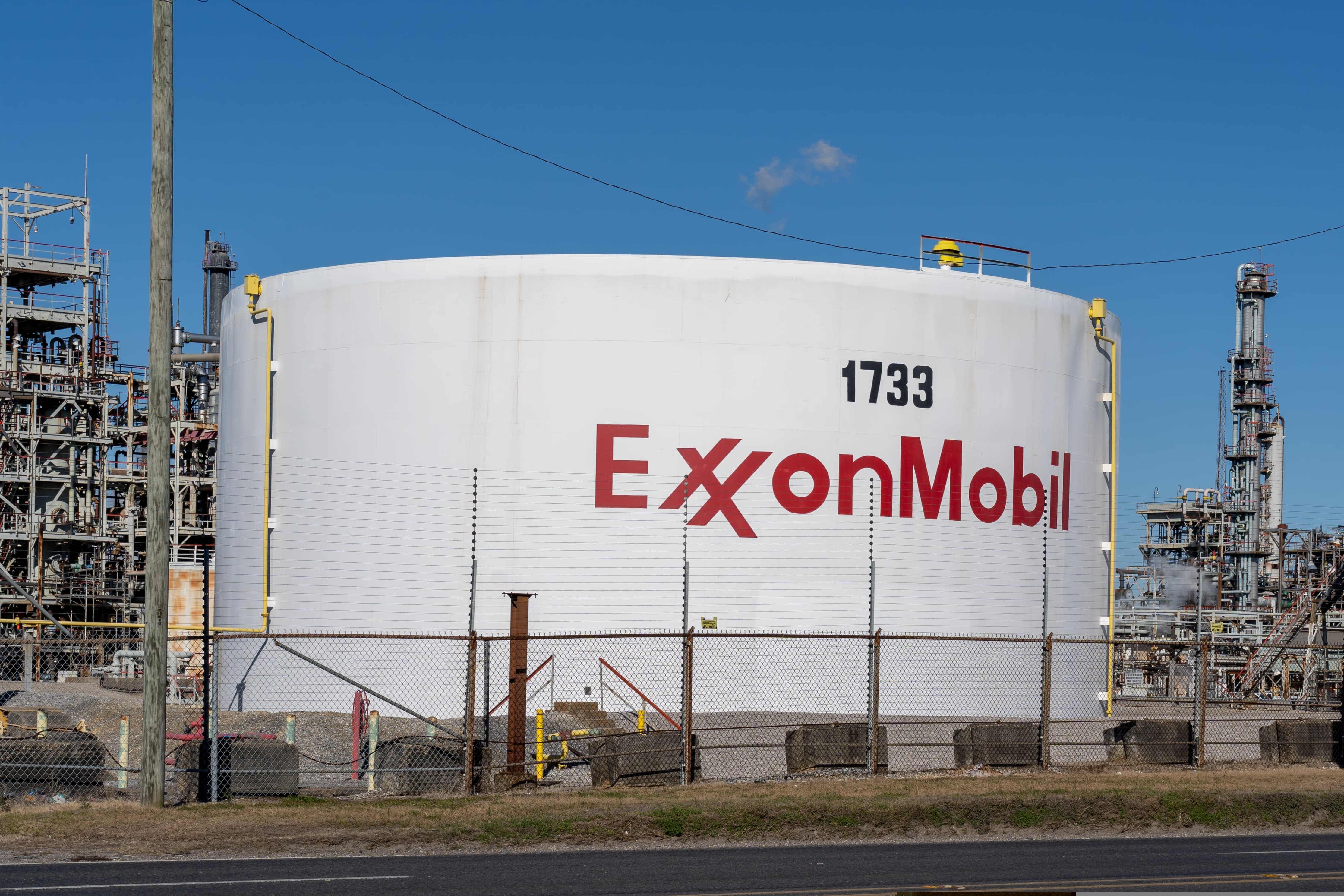 ExxonMobil enters synthetic graphite with Superior Graphite acquisition