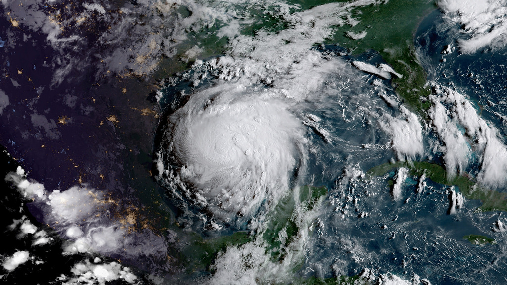 Infographic: The Digital Impact of Hurricane Harvey