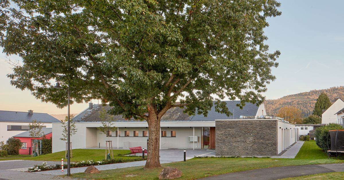 PUR+ Architekten - Dorf-und Kulturzentrum Riol