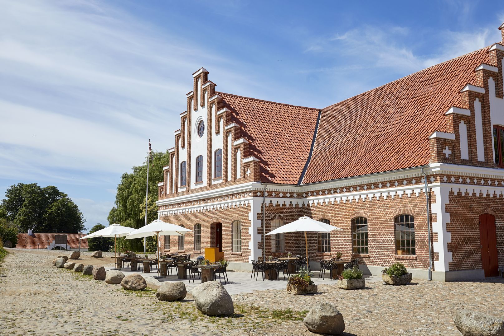 Dragsholm Slot – Sæsonophold på Dragsholm Slot | Årstidernes råvarer