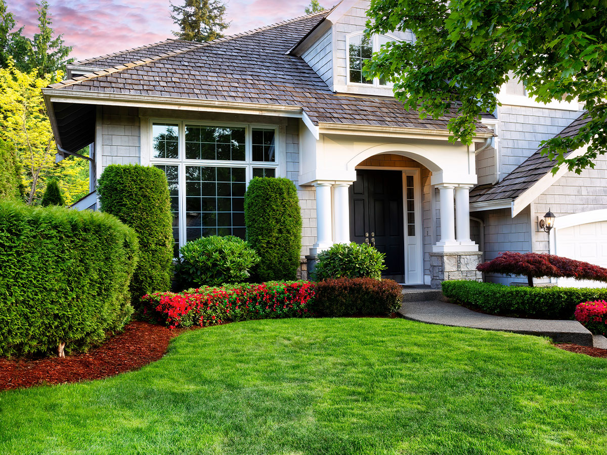 Homeowners Insurance Brokers: What to Know (2026 Guide) | Compare.com