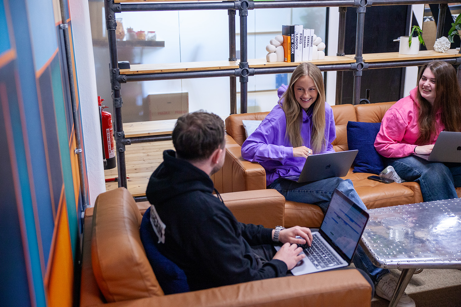 Creative Internships | Higherin