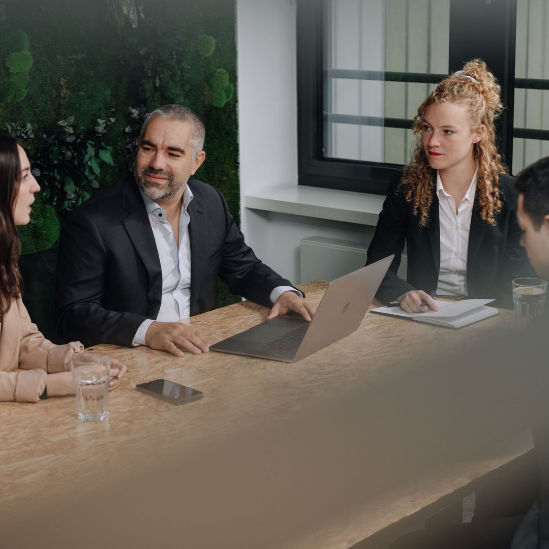 6 inspiring examples of stellar employee experience | Flip